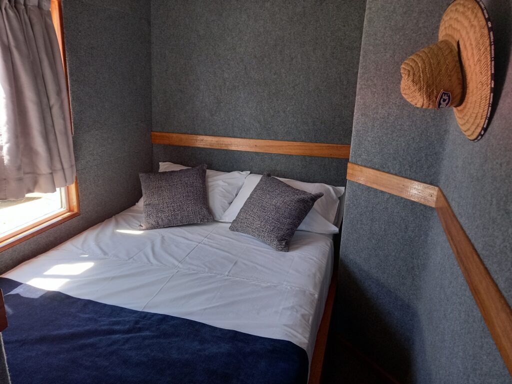 Your happy place! - Caloundra Houseboats